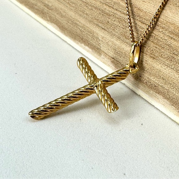 Jewelry | Vintage Italian 18k 484g Gold Filled Swirly Detail Cross ...